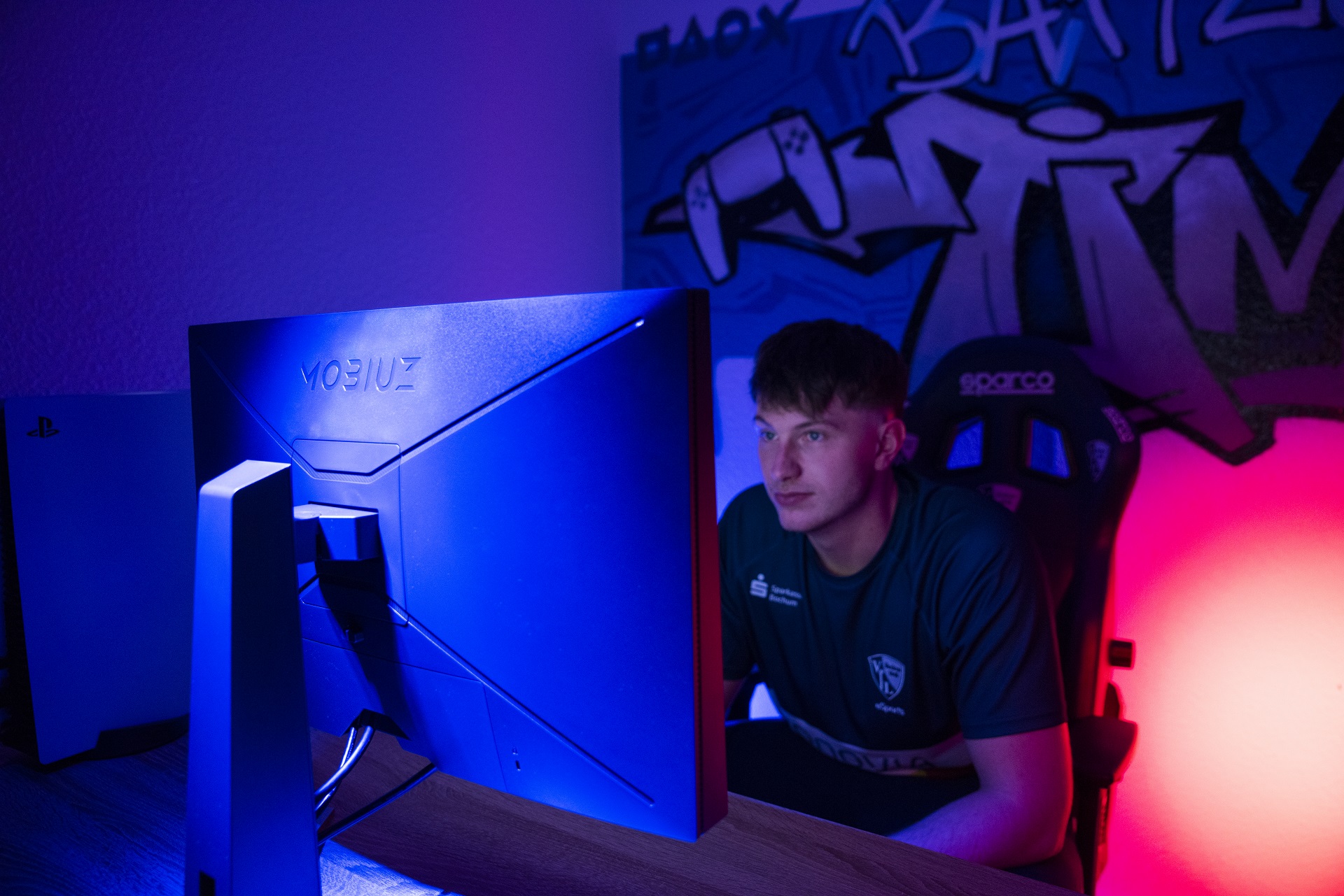 Gamers Unite: Elevate Your Play with These 8 Must-Have Gaming Desk ...