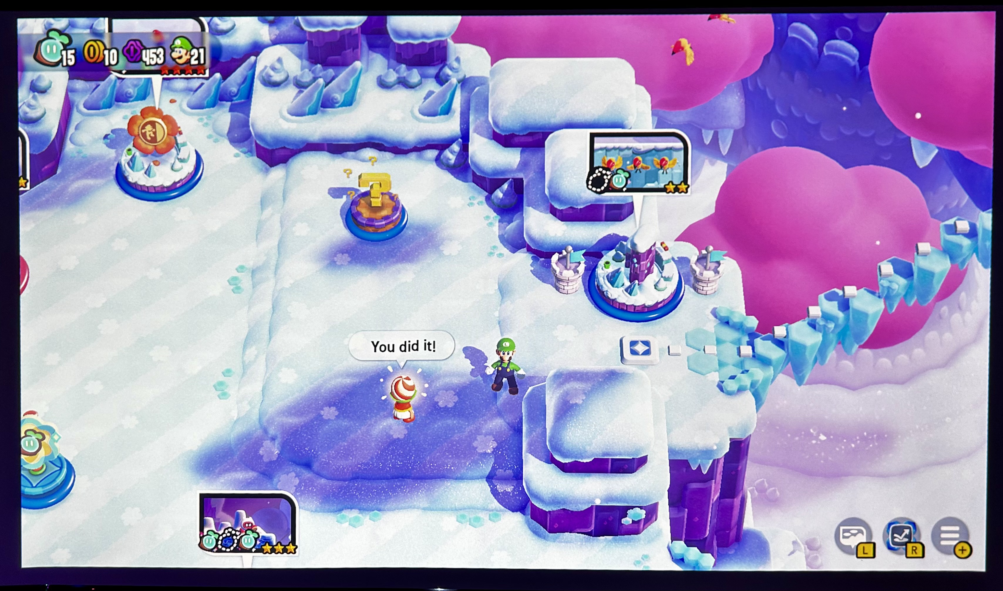 Power-Up in Super Mario Bros. Wonder on a X300G BenQ Gaming Projector ...