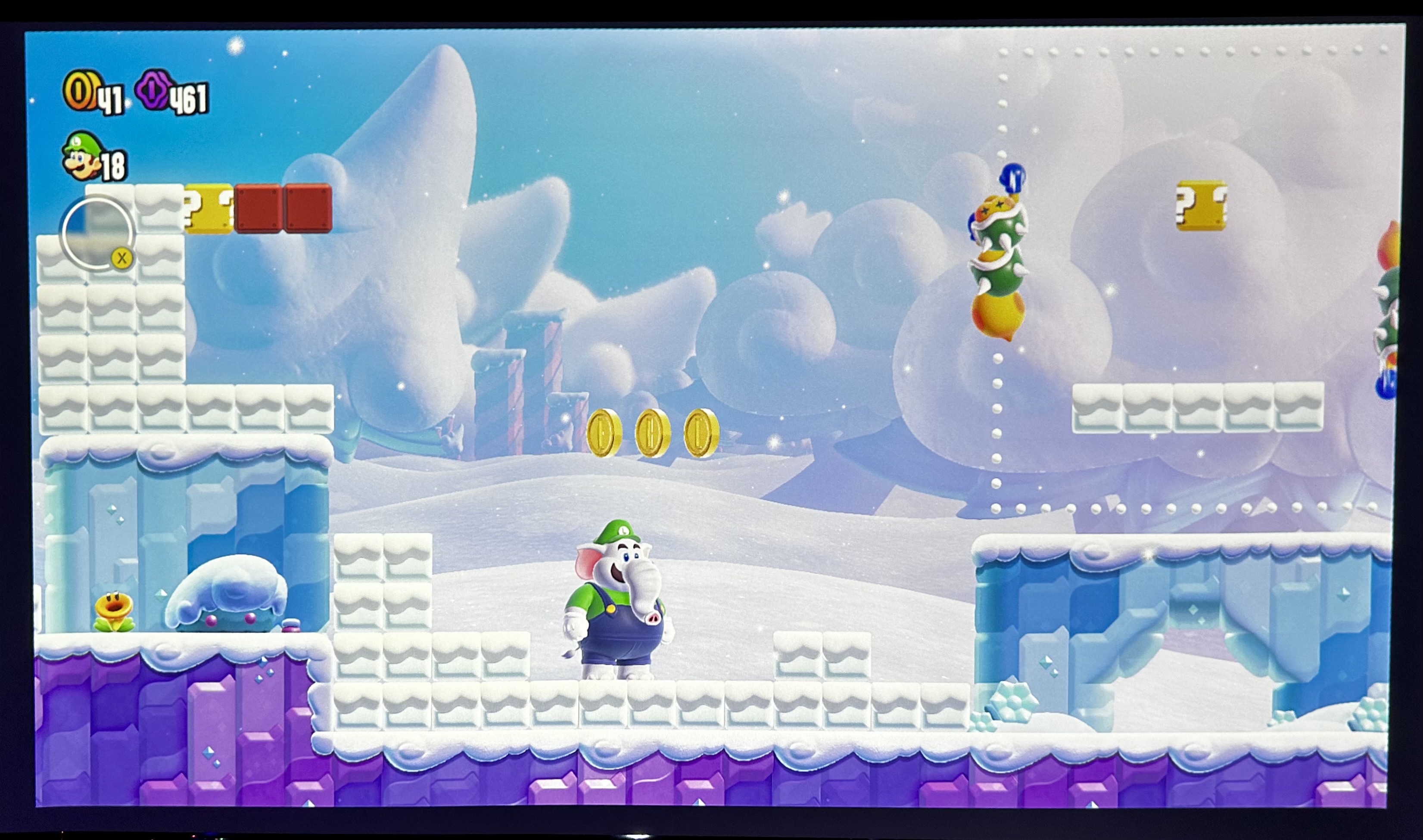 Power-Up in Super Mario Bros. Wonder on a X300G BenQ Gaming Projector ...