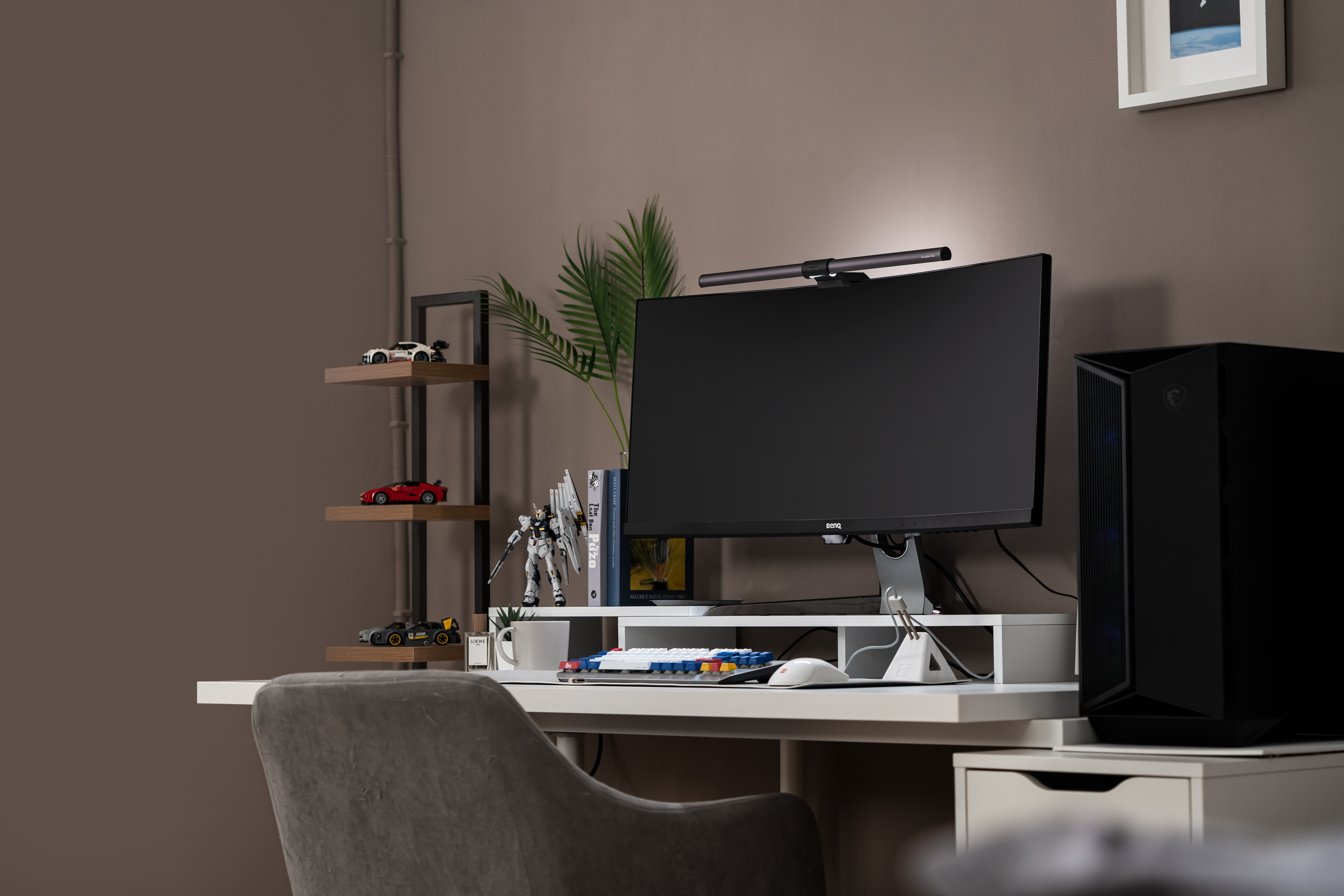What's the Purpose of Using a Monitor Light Bar? | BenQ Philippines