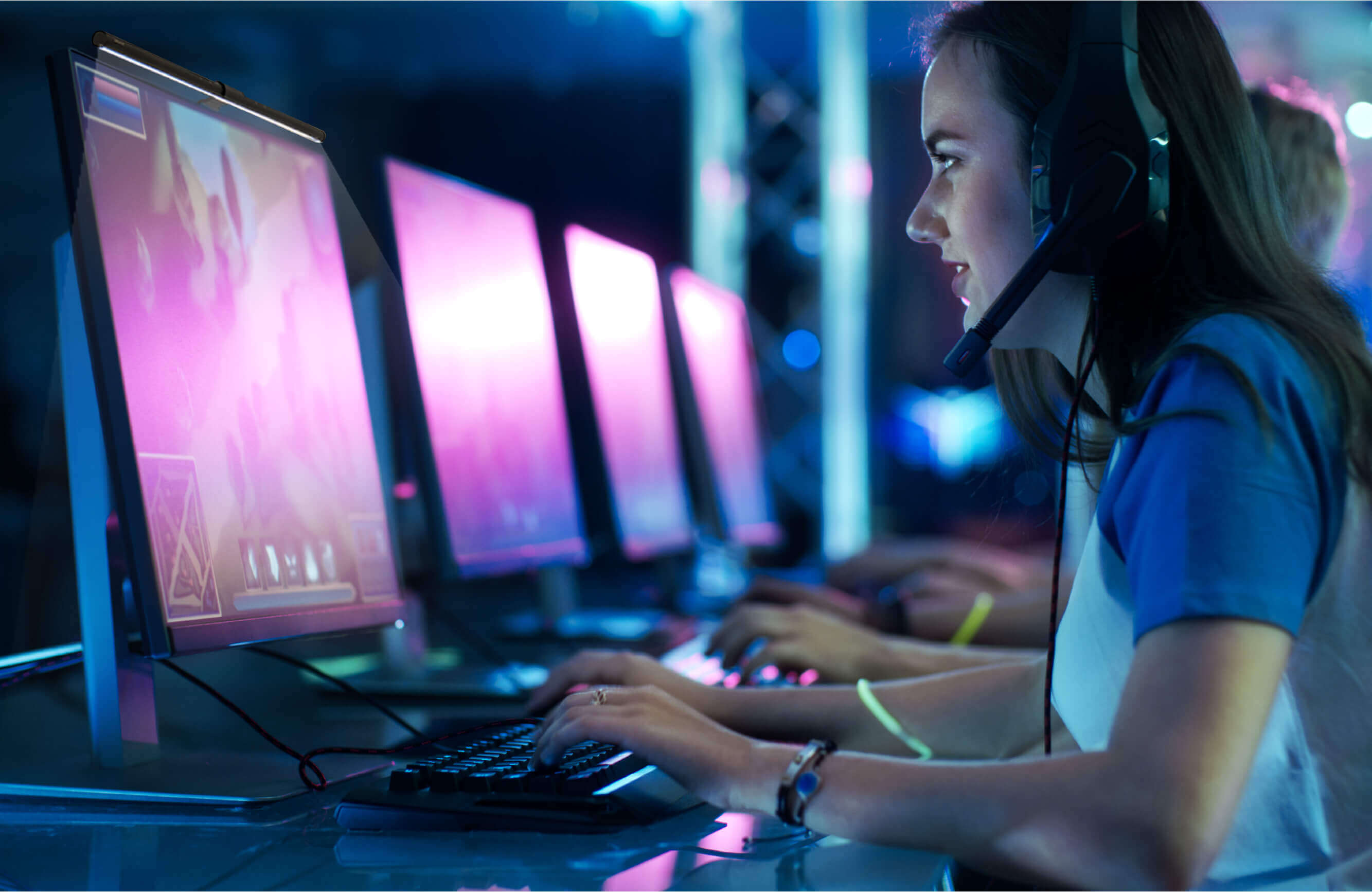 Improve Your Gaming Space with the Best LED Gaming Lamp | BenQ US