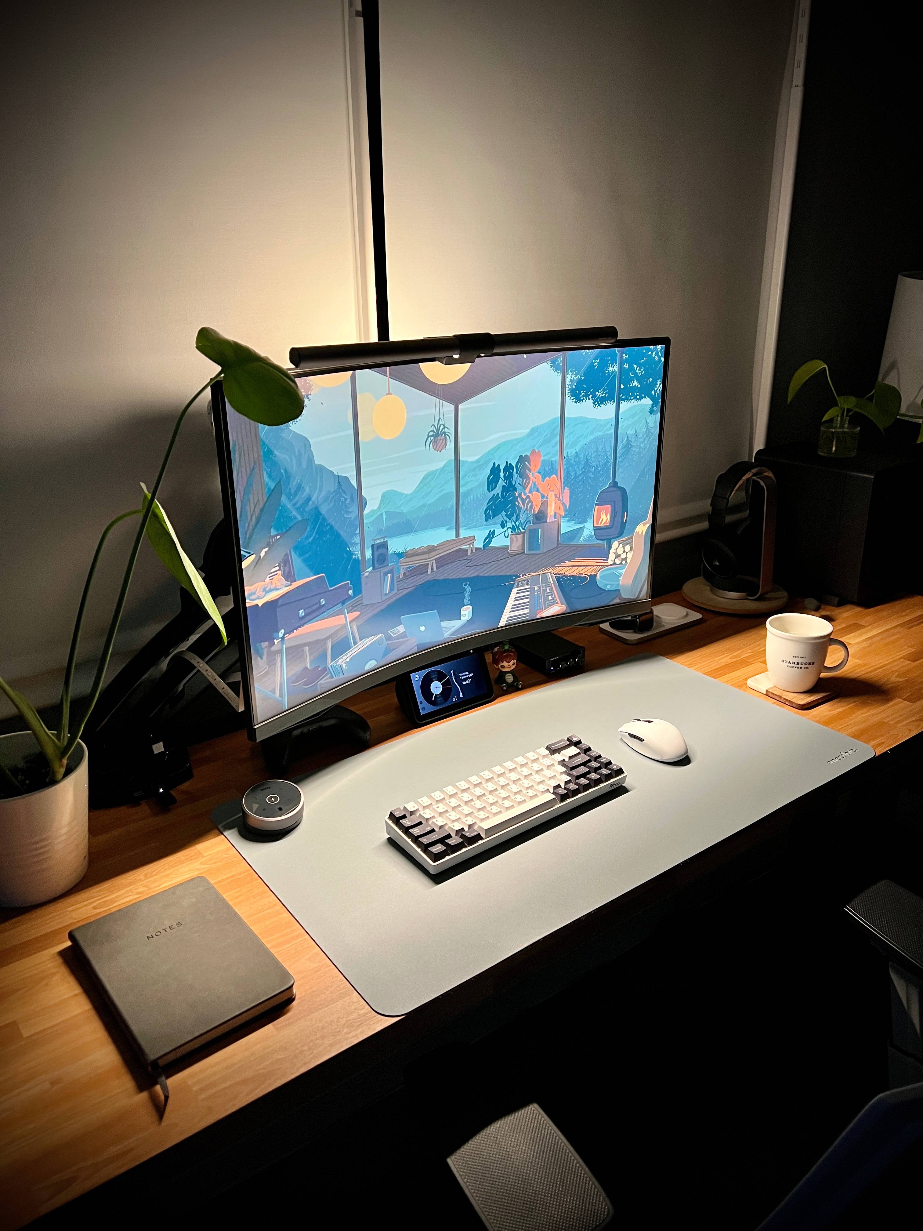 Comparing Cheap and Premium Monitor Light Bars: Reviews 2024 | BenQ India