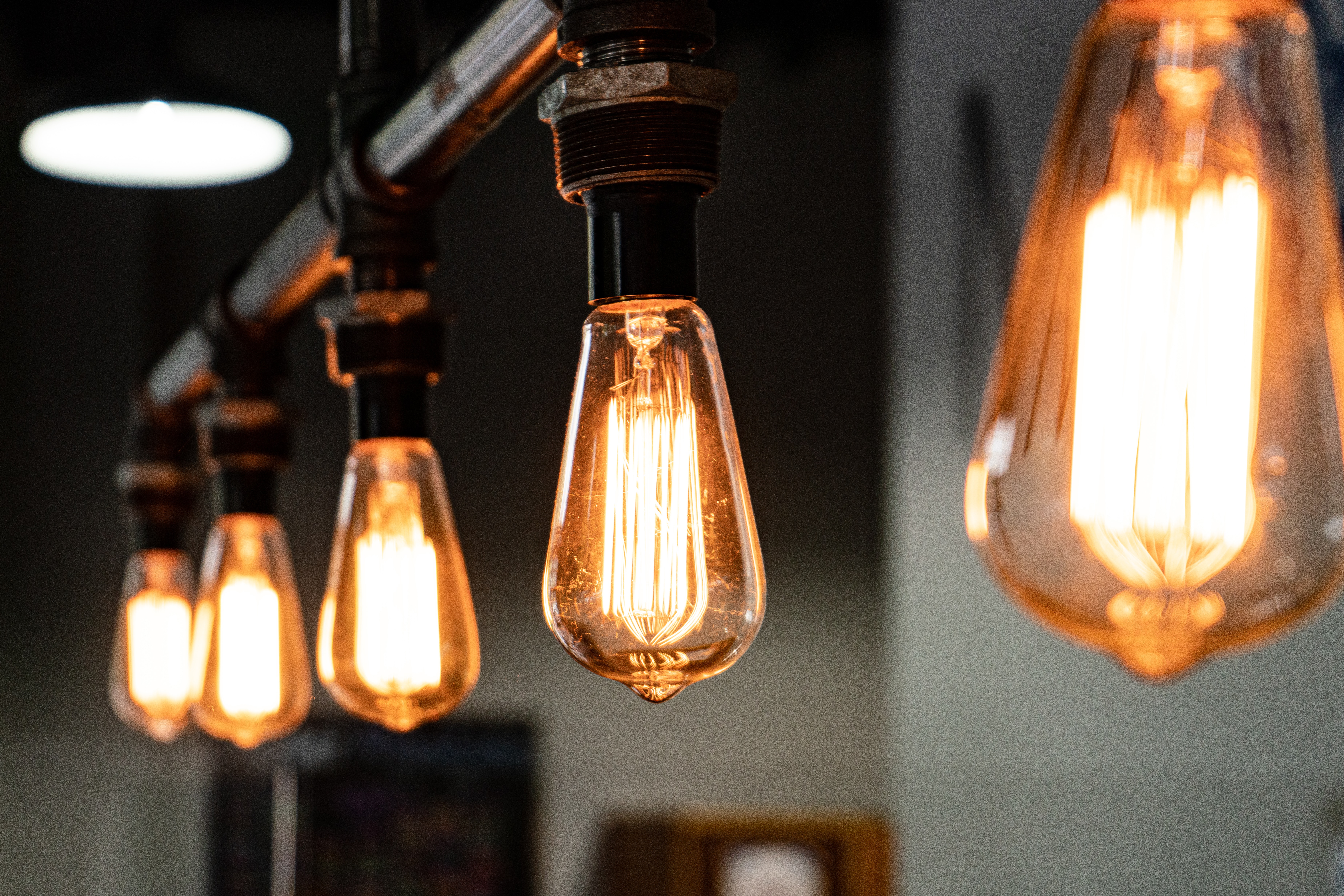 Does the Color of Light Help You with Sleep? A Guide to LED Colors that ...