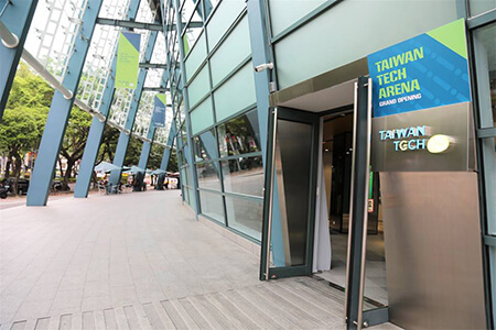 Taiwan Tech Arena 國際科技創業基地 一站式完整顯示解決方案，滿足新創科技的全方位需求