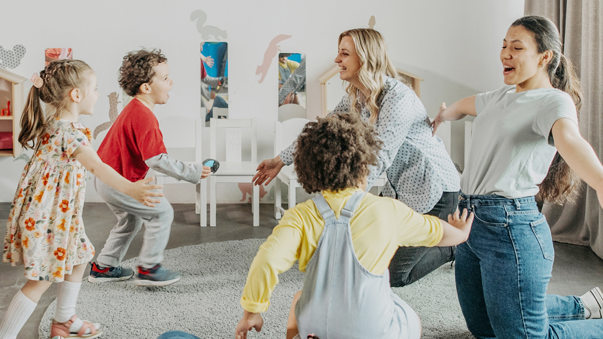 How Interactive Displays Help Preschool Children Grow, Play, and Learn ...