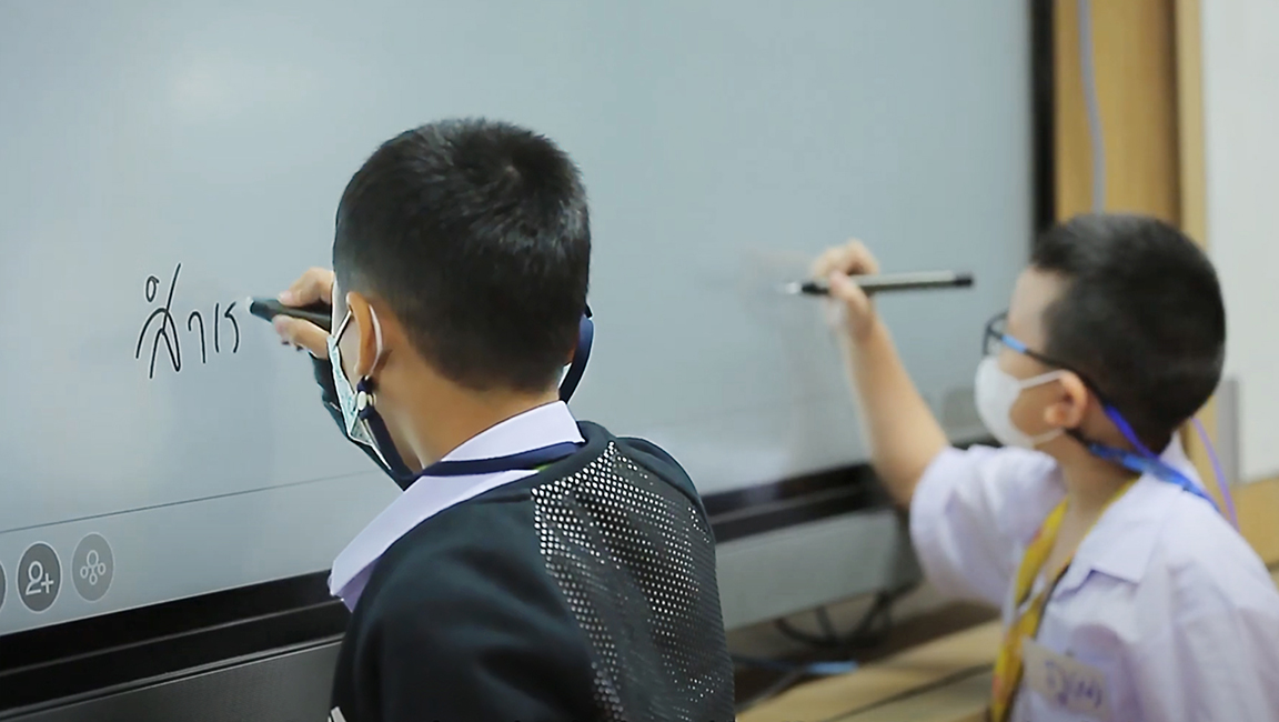 Assumption College Samutprakarn offers 21st century education with BenQ ...