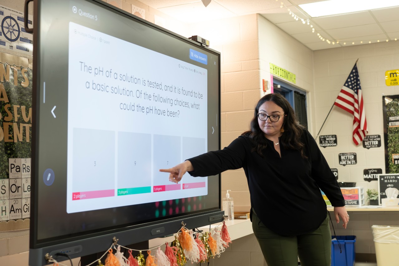 How teachers can save time in the classroom with Tap 'N Teach | BenQ ...
